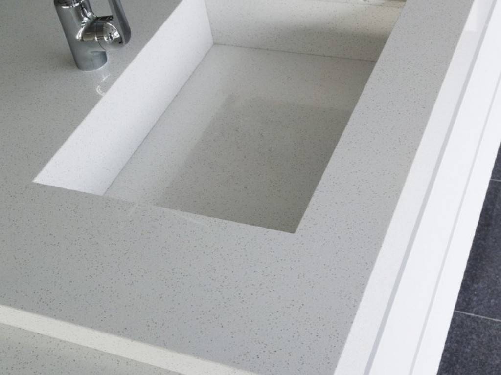 Beach Iceberg - Quartz Countertops