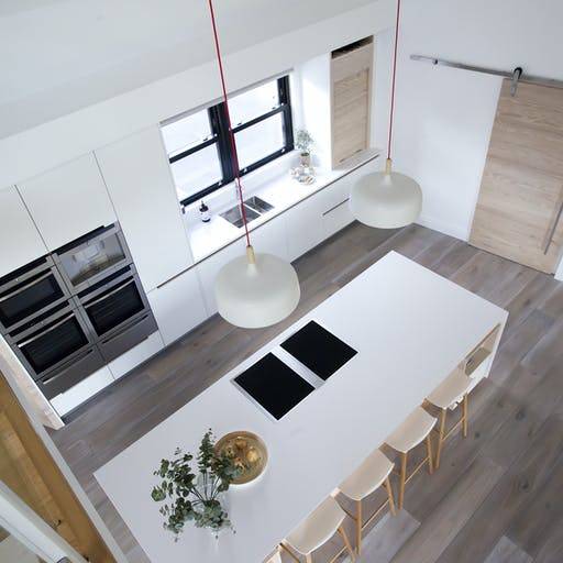 Blanco Zeus - Quartz Countertops